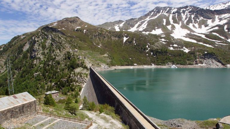 3380 – France/UE … et « Nos » barrages hydroélectriques … 5 Articles ...