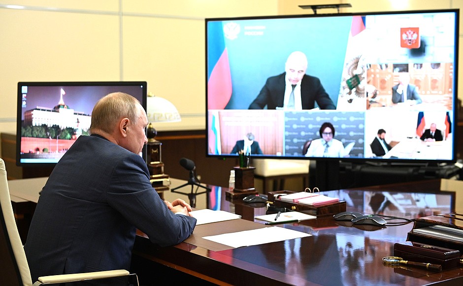 4476 – Kremlin – Réunion sur les questions économiques – 27 juillet ...